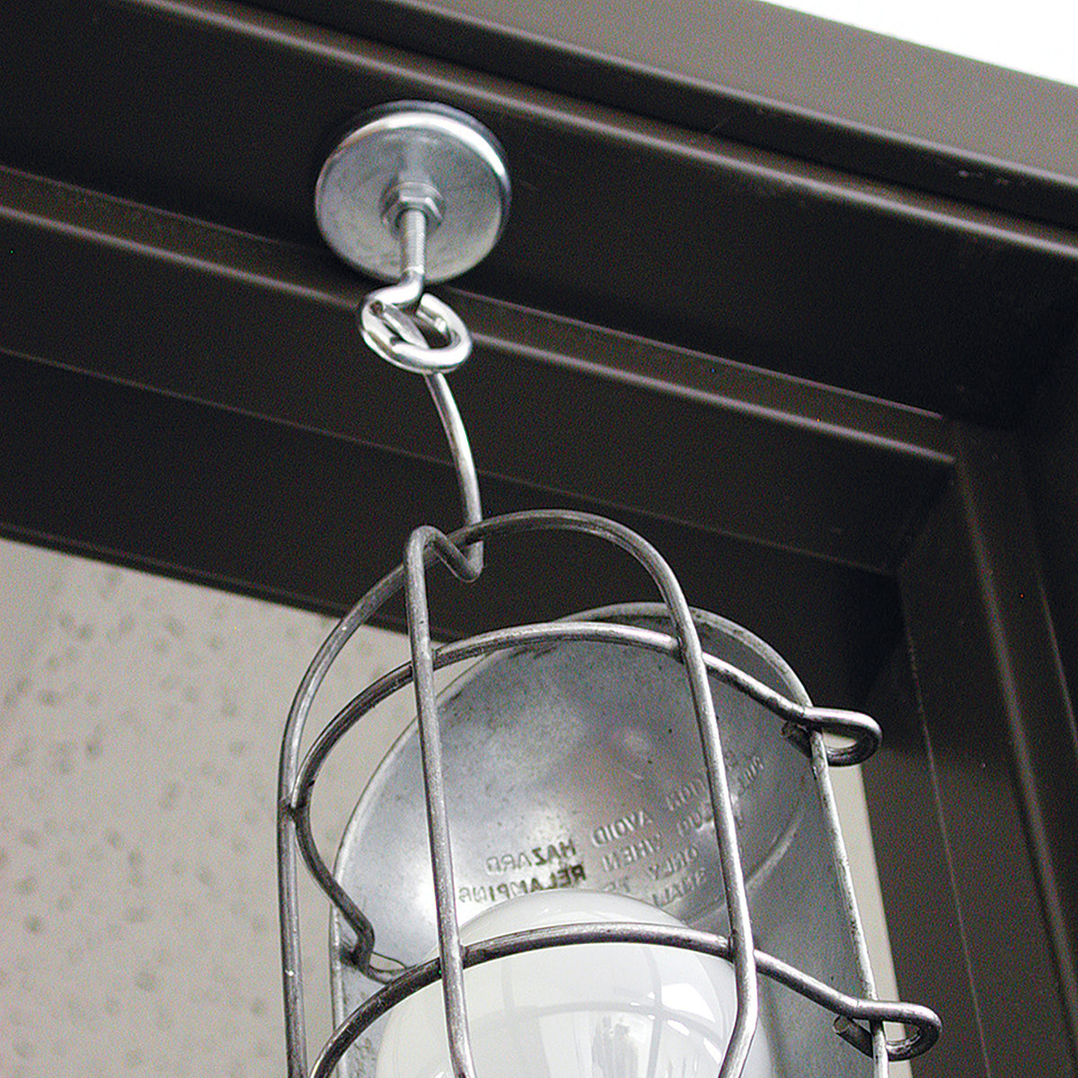 Master Magnetics Ceramic Round Base Magnet