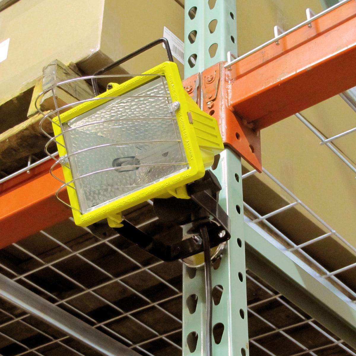 Master Magnetics Ceramic Round Base Magnet with Bolt and Nuts (5pk)