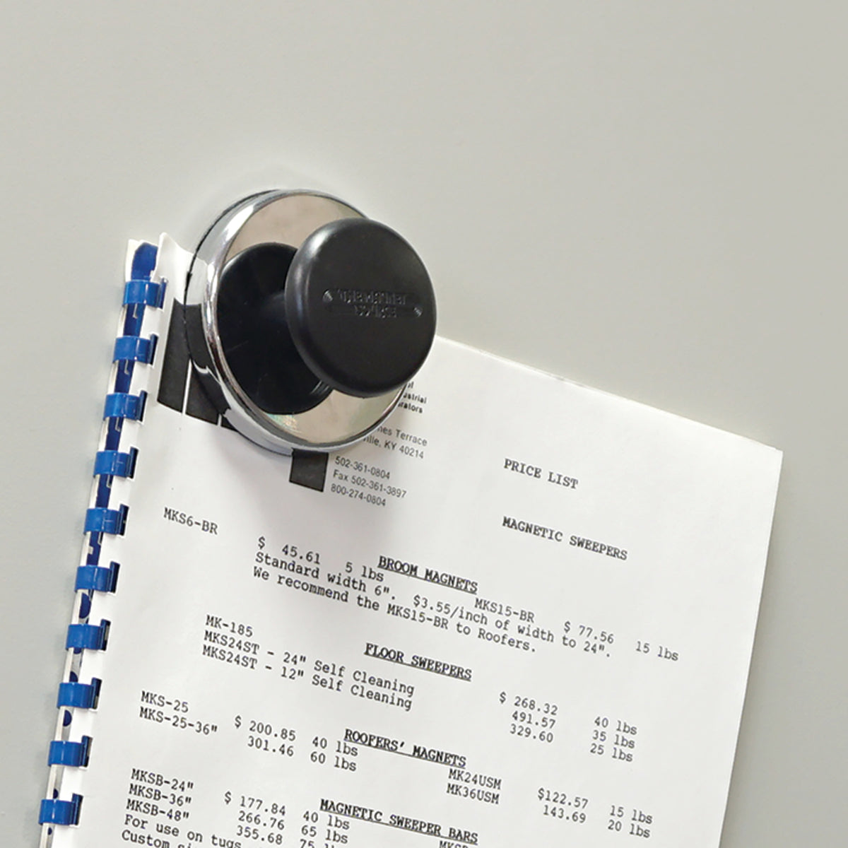 Master Magnetics Ceramic Round Base Magnet with Knob