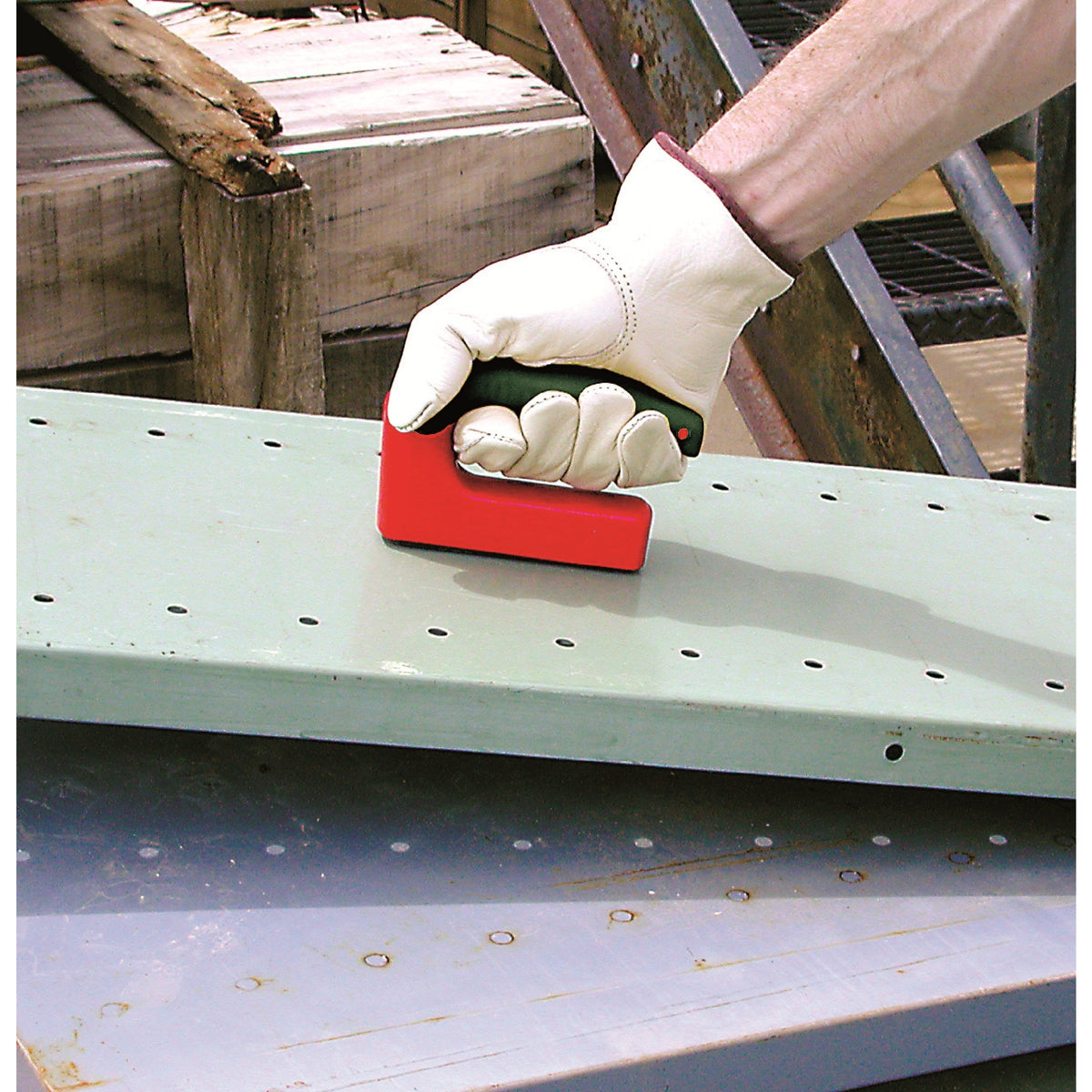 Master Magnetics Ergonomic Handle Magnet