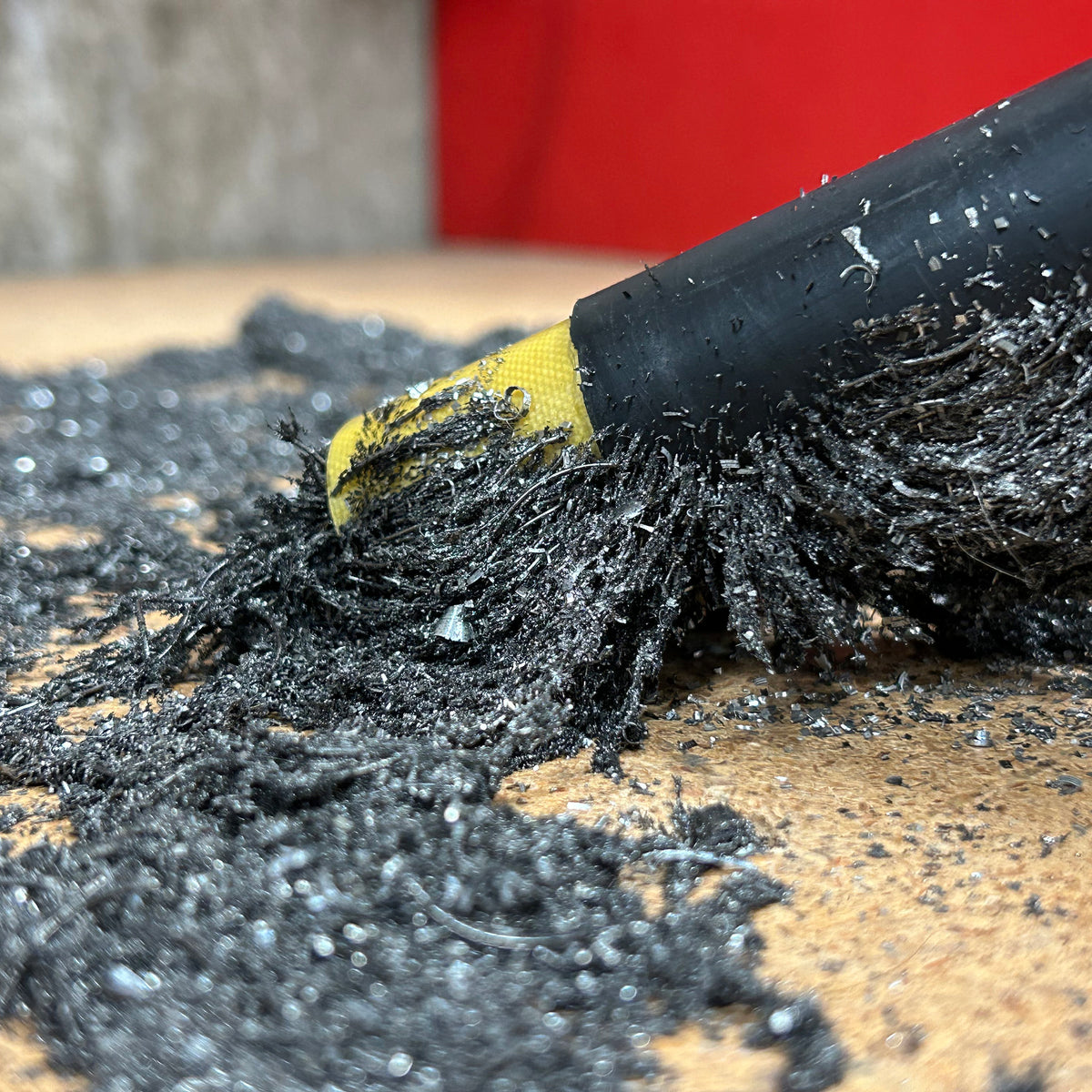 Master Magnetics Insulated Magnetic Retrieving Baton with Release