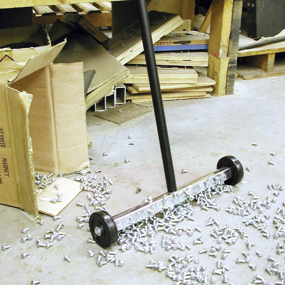 Master Magnetics Magnetic Mini Sweeper™